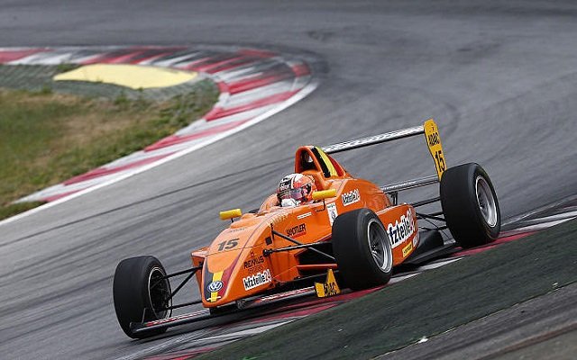 Picariello triumphs in a four-way battle for the win at Spielberg ...