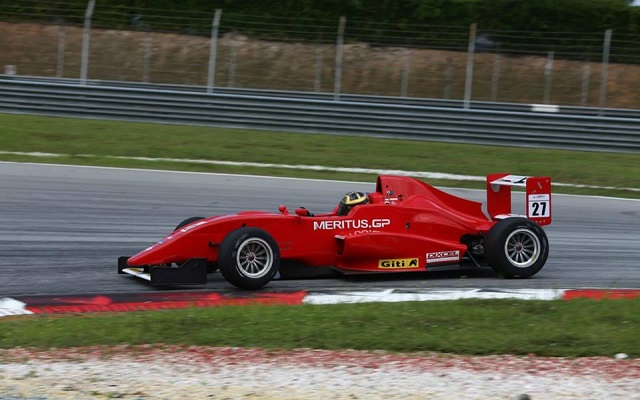 Jake Parsons and Matt Solomon share FMCS poles at Sepang - Formula Scout