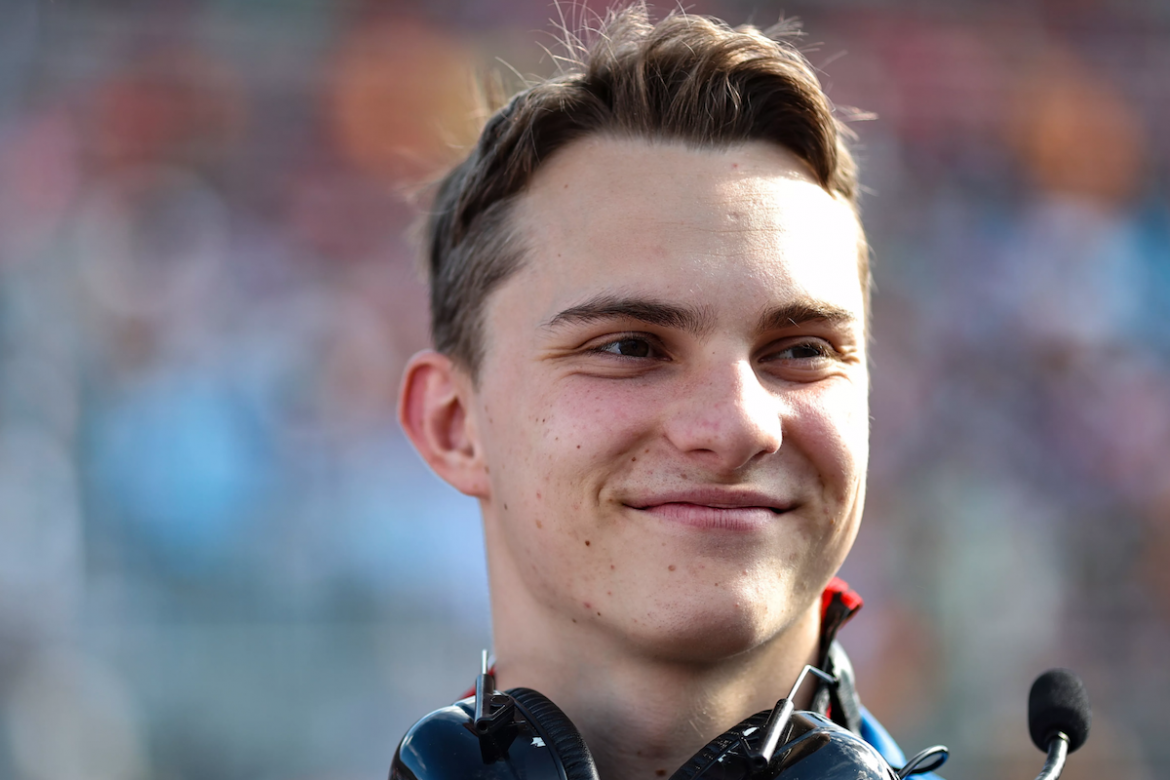 Piastri closer to McLaren F1 drive after Ricciardo agrees to leave ...