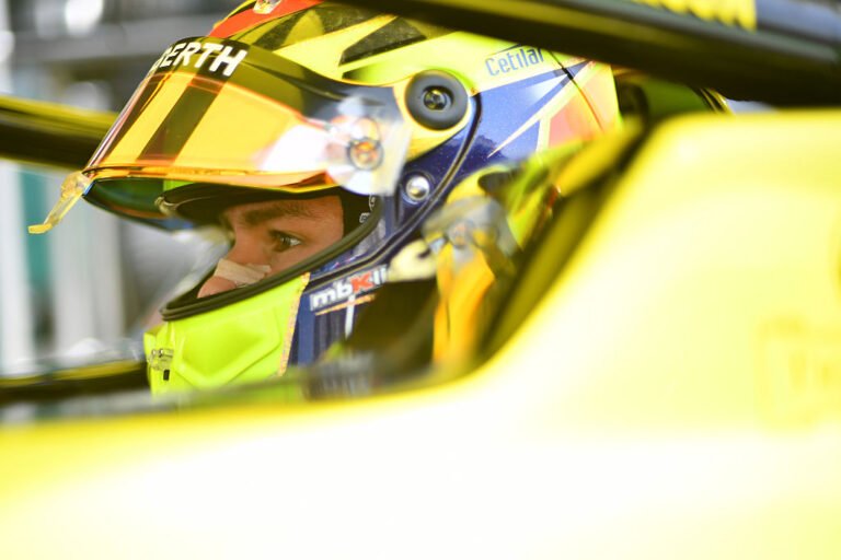 Fornaroli earns McLaren F1 reserve driver gig, Maini keeps his at ...